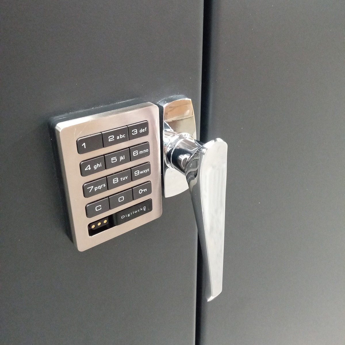 Industrial Electronic Locking Cabinet, 48x72" - Valley Craft